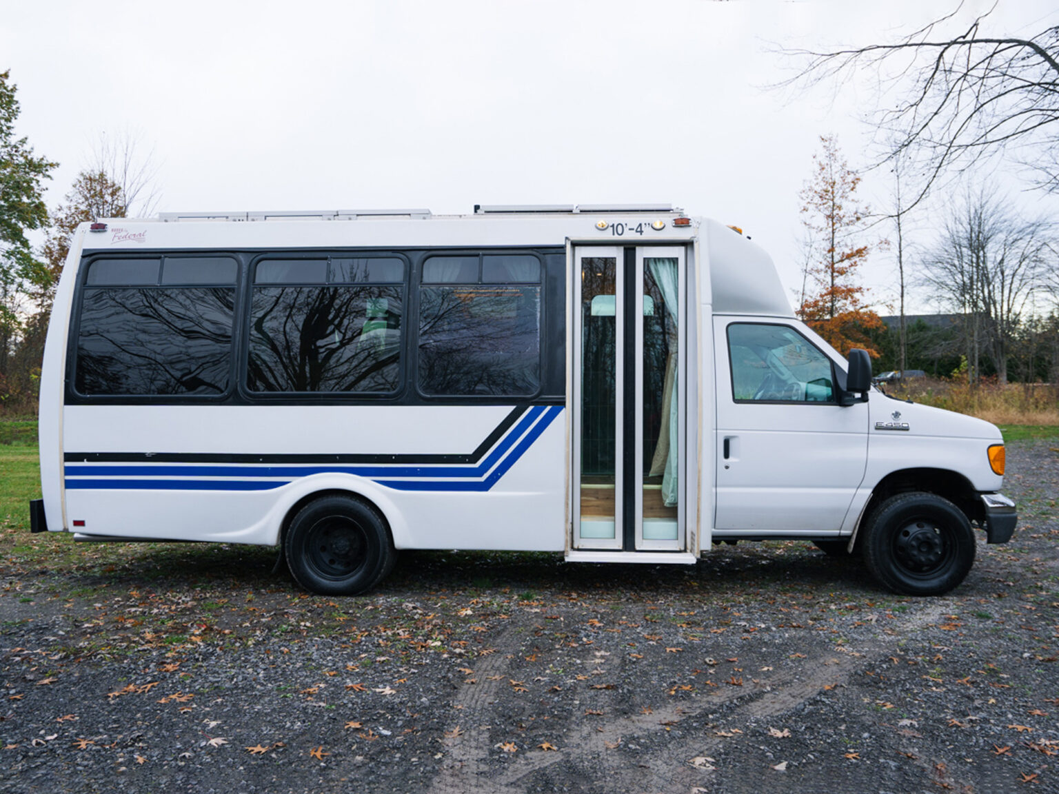 2007 Ford e450 Shuttle Bus » Our Way to Roam